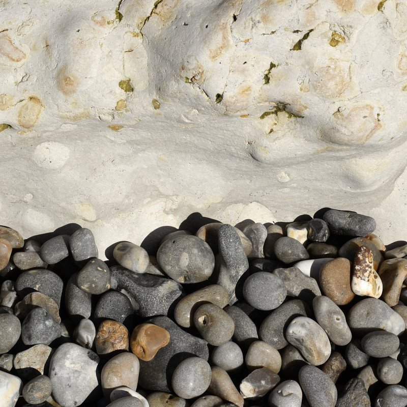 pebbles and chalk – Lois Wakeman